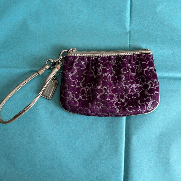Coach | Bags | Coach Signature Coin Card Purse | Poshmark